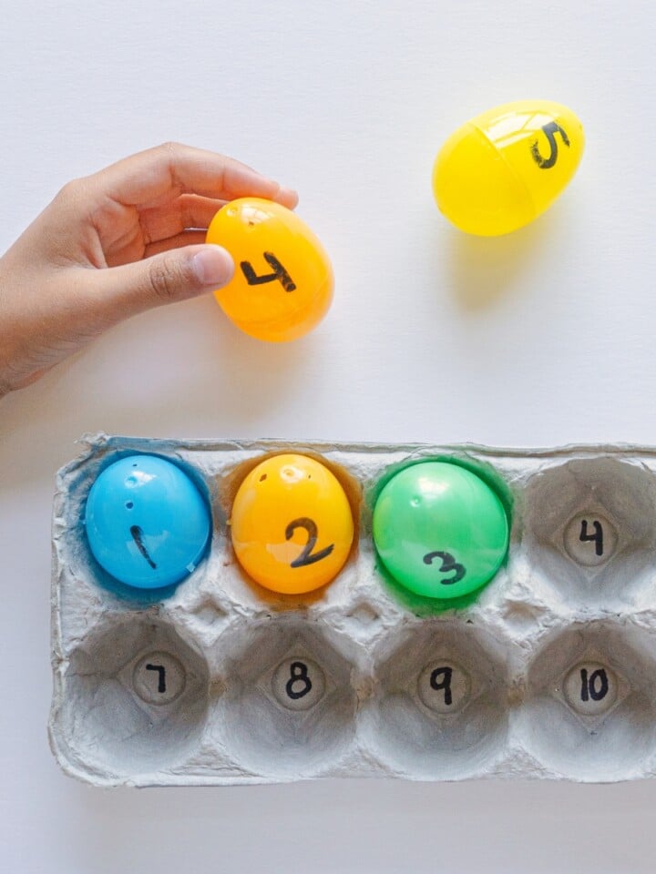 Pizza Shape Matching and Counting Activity for Preschoolers